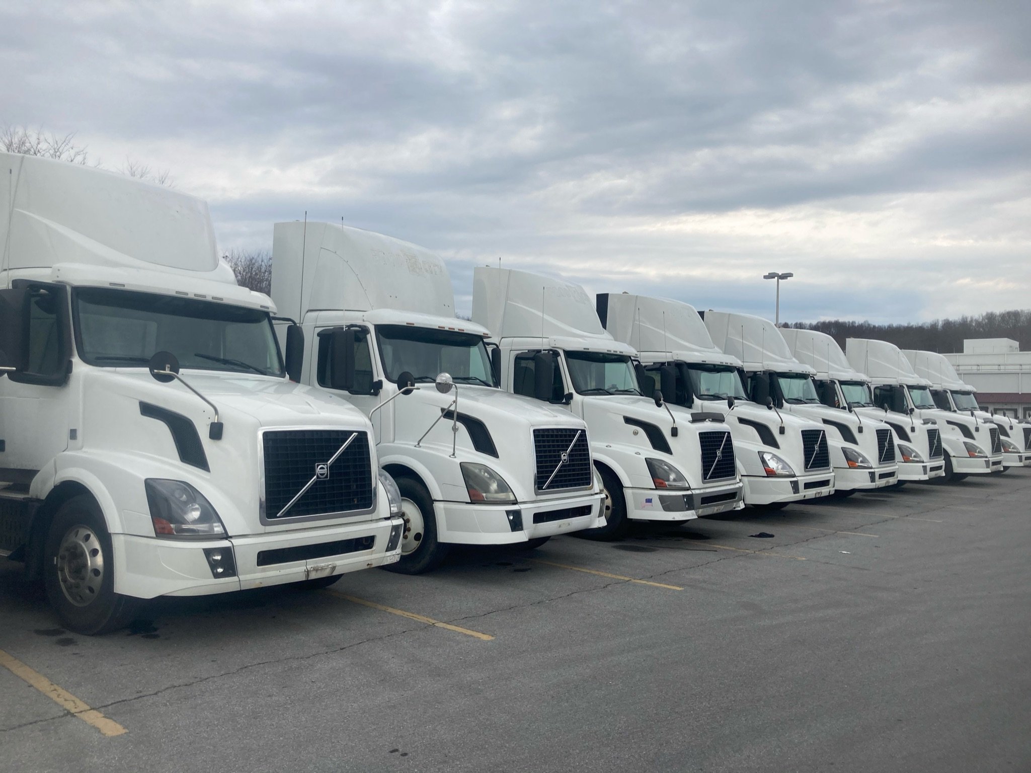 Home [valianttruck.com]